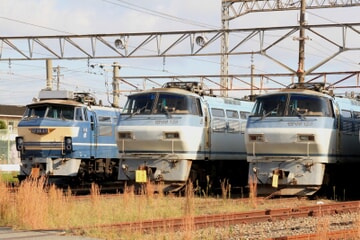 【JR貨】EF66-27が検修庫から外へ |2nd-train鉄道ニュース