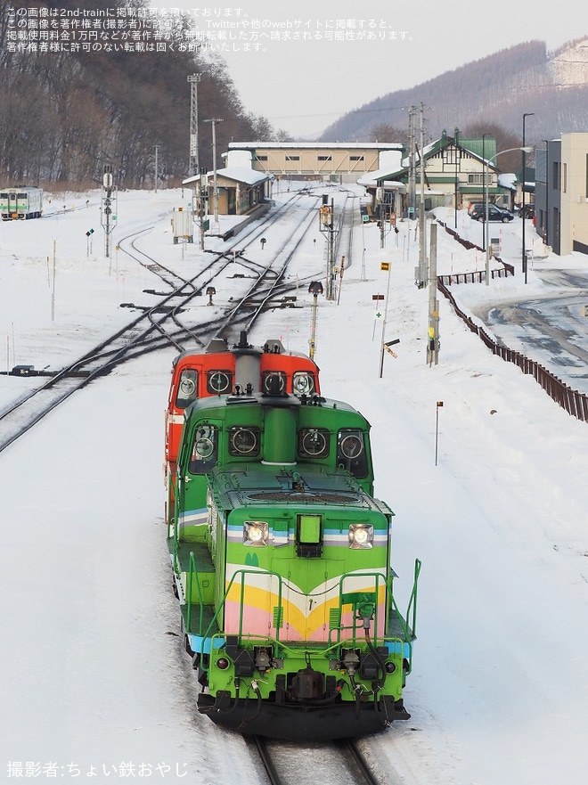 【JR北】DE15-1534+DE10-1692が網走方面へ回送 |2nd-train鉄道ニュース